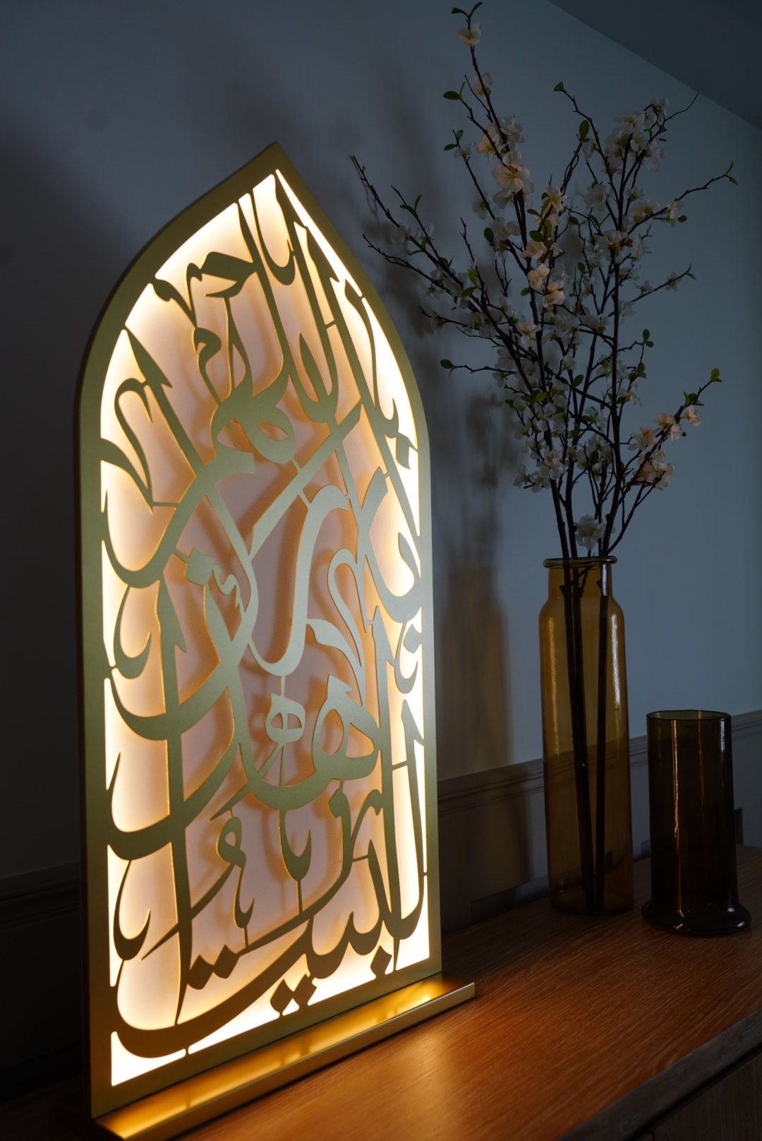 Islamic LED Mihrab Light for Ramadan and Eid – Modern Wall Art